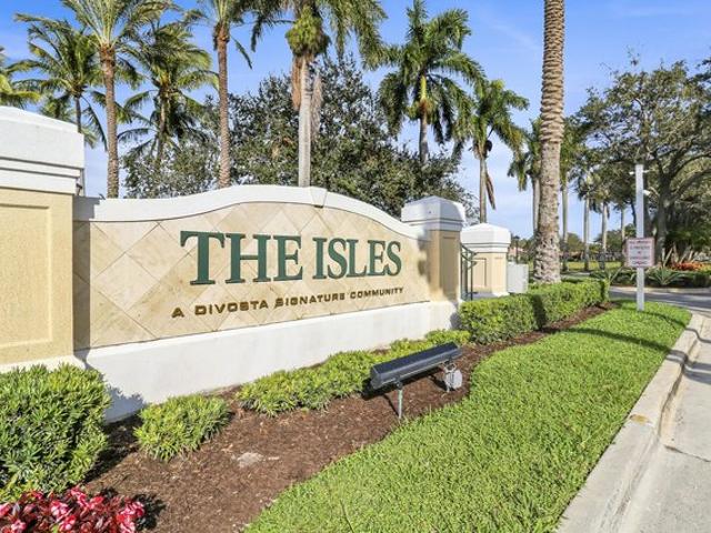 805 Niemen Dr, Palm Beach Gardens, FL 33410