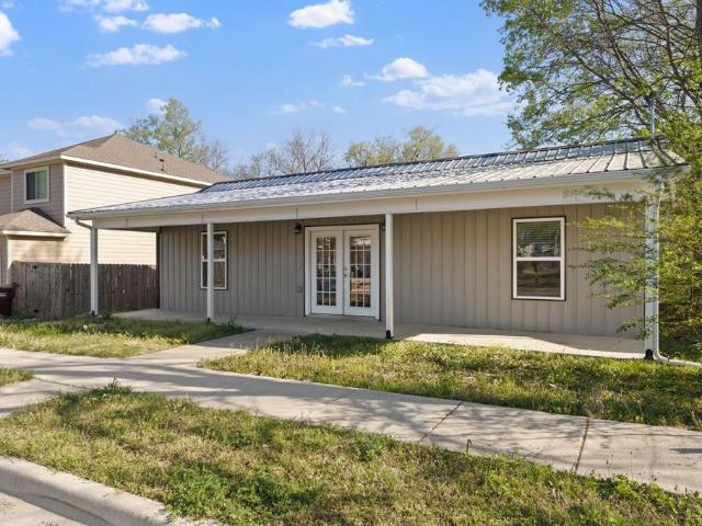 805 S 4th Street