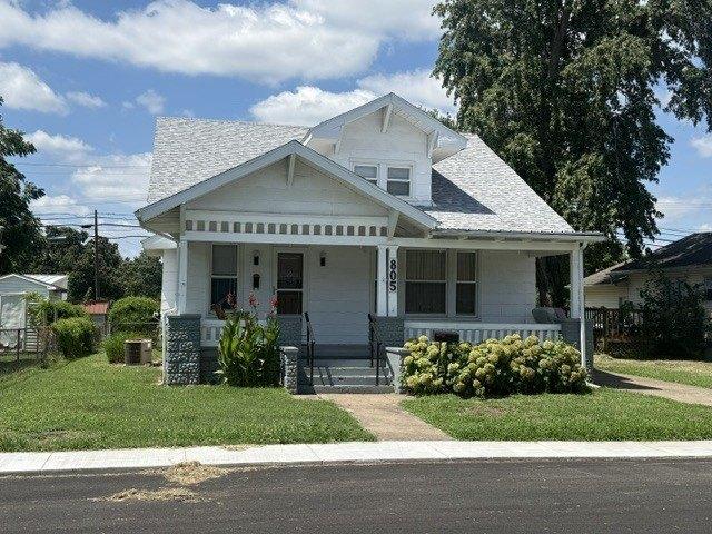805 S 14th St, Herrin, IL 62948
