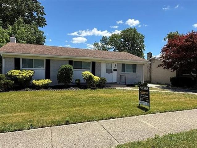 805 S Carlson St, Westland, MI 48186