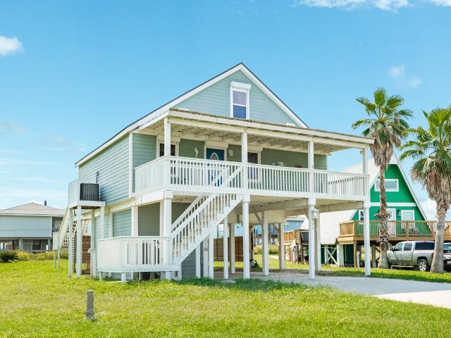 805 Seashell Dr, Surfside Beach, TX 77541 | MLS #67728