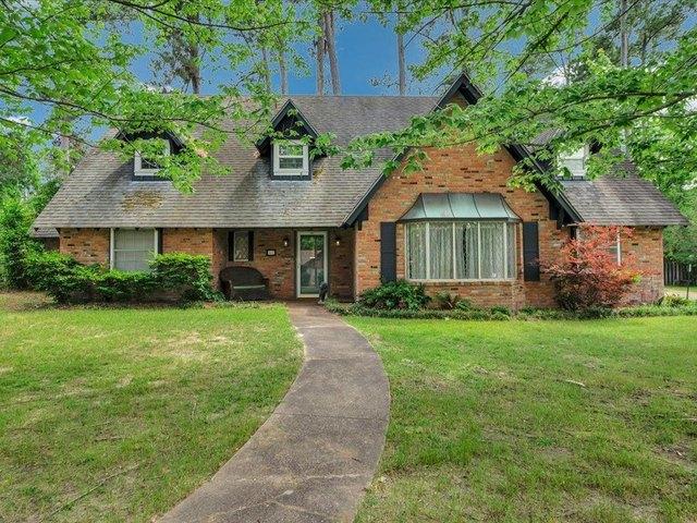 805 Spring Valley Dr, Nacogdoches, TX 75964