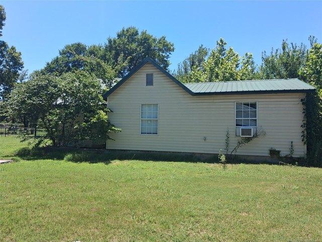 805 SW 4th St, Jones, OK 73049