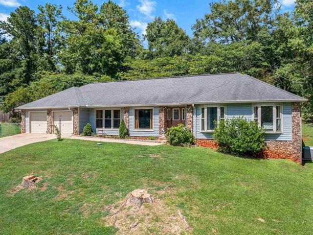 805 Pinedale Ct, Anniston, AL 36207
