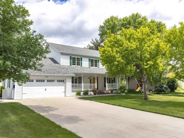 805 Pleasant Dr, Ada, MN 56510