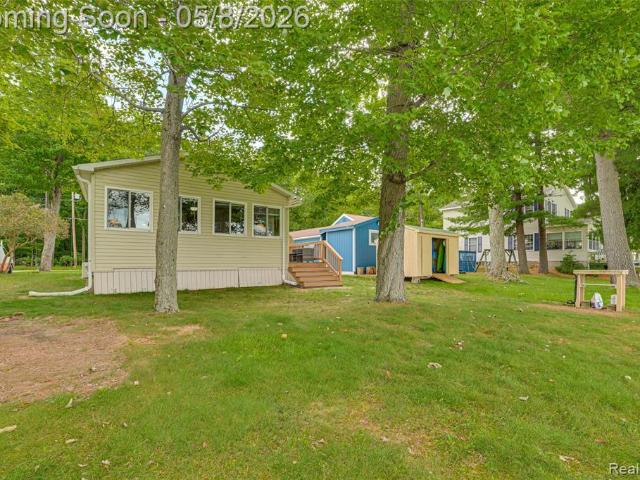 805 Rainbow Drive