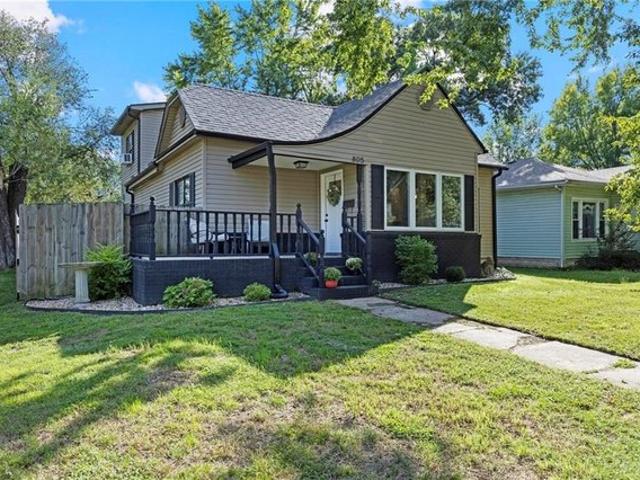 805 W 1st St, Pittsburg, KS 66762