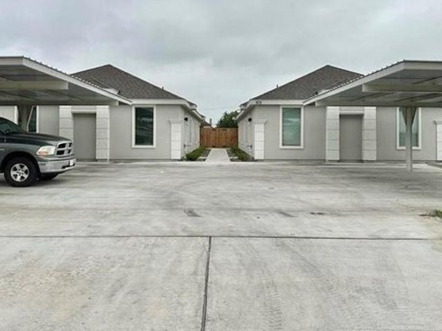 805 W Sunset Valley St, Alton, TX 78573