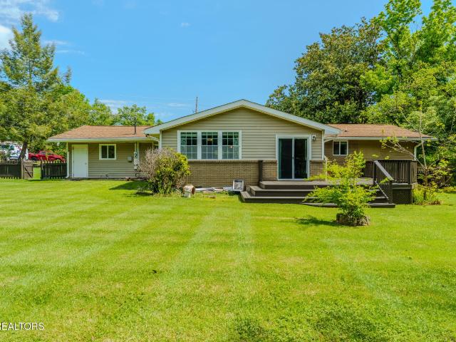 805 Wesley Rd