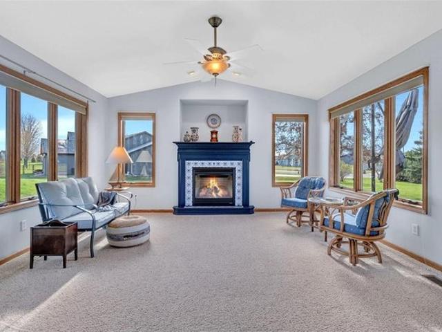 805 Westland St, New London, MN 56273