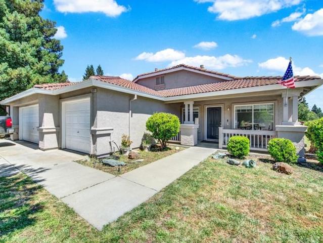 805 Wiegand Way, Dixon, CA 95620