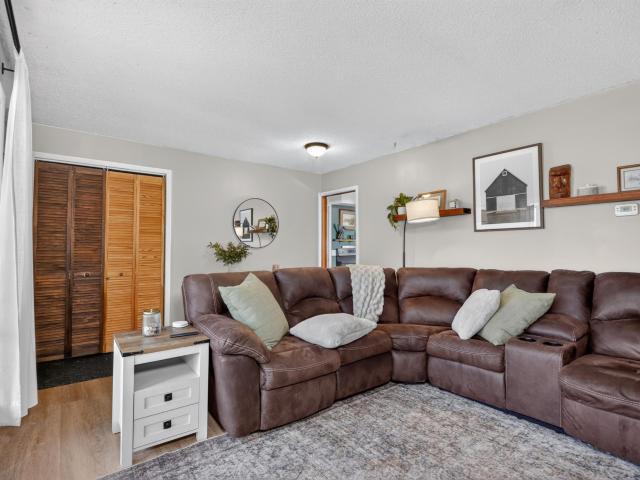 805 Willow Lane