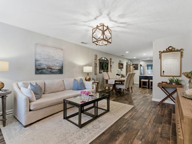 805 William Howard Ct