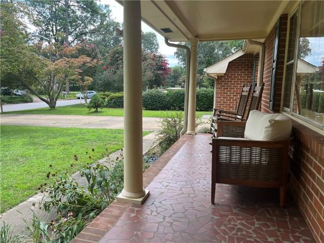 805 Winthrope DR