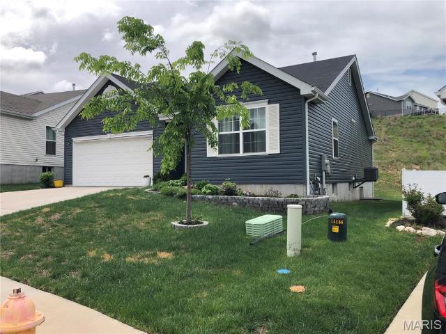 805 Vly Pne Dr, Fenton, MO 63026 | MLS #26026