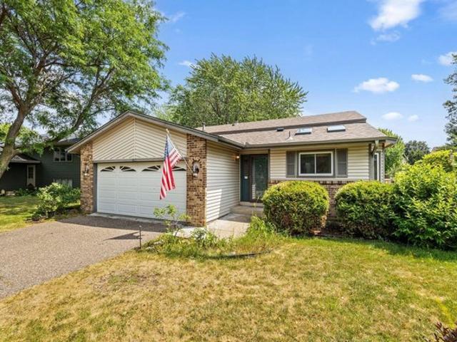 8064 Lower 147th St W, Apple Valley, MN 55124