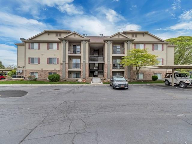 8066 N Ridge Loop E Apt 4, Eagle Mountain, UT 84005