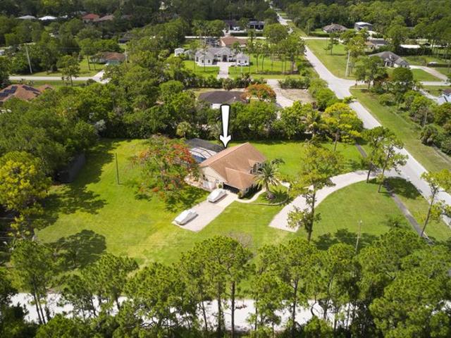 8066 Grapeview Blvd, Loxahatchee, FL 33470