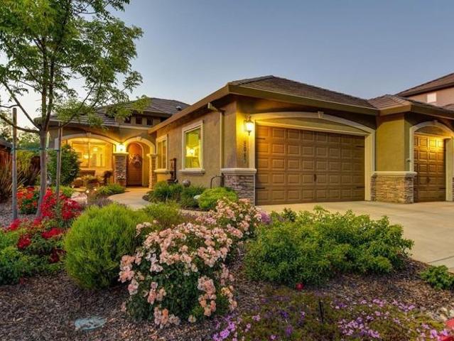 8067 Traditions Ct, Fair Oaks, CA 95628