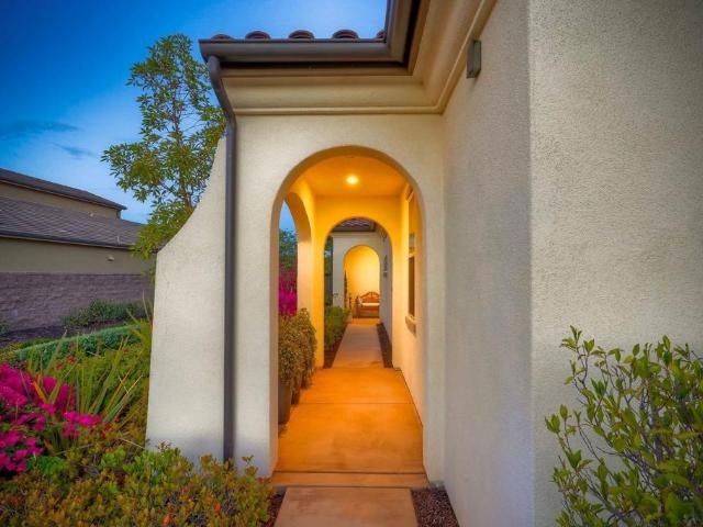 8068 Auberge Circle
