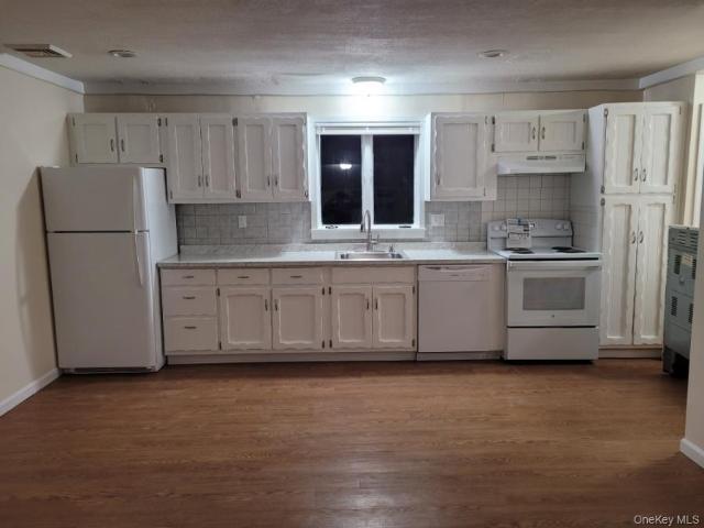 8068 Albany Post Rd, Unit 2, Red Hook, NY 12571 | MLS #984873 | Compass