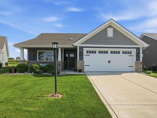 8069 Cranberry Dr, Saint John, IN 46373