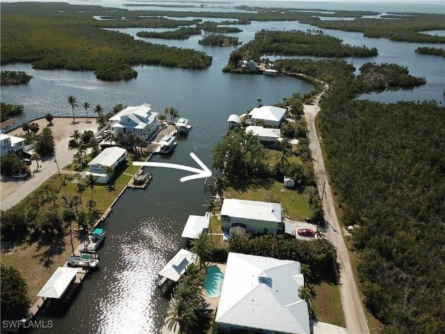 8069 Judge Bean Rd, Bokeelia, FL