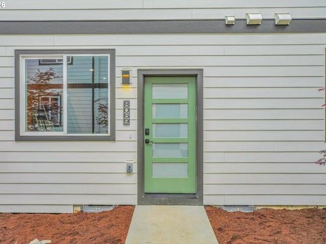 8069 SE Carlton St, Portland, OR 97206