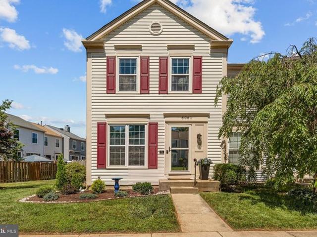8061 Topper Ct, Alexandria, VA 22315