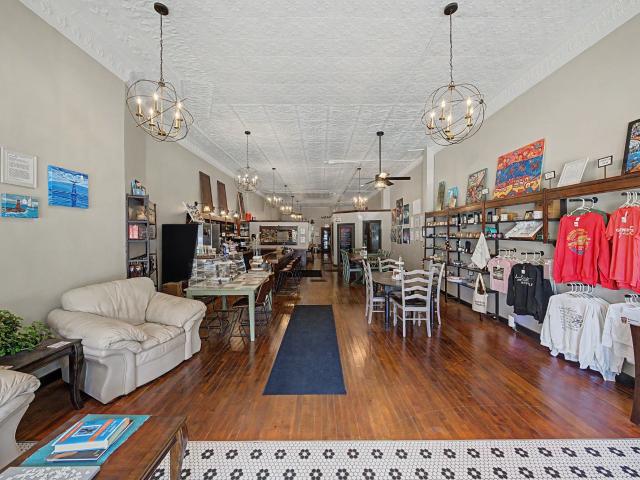806 12th Street