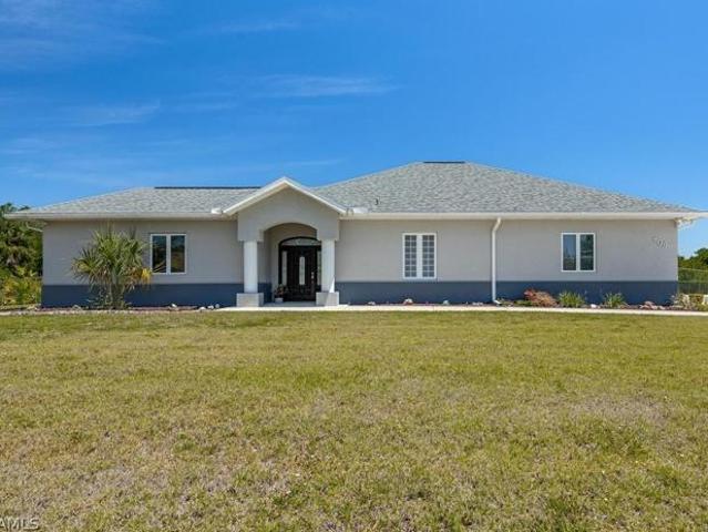 806 Cortez Ave, Lehigh Acres, FL 33972