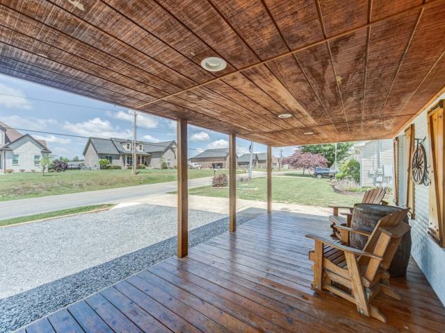 806 Calista Rd