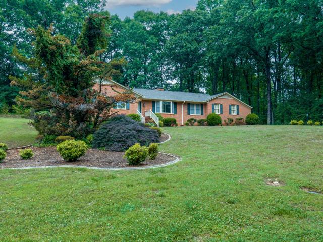 806 Cliftwood Drive
