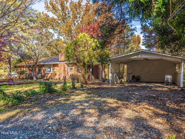 806 Currie Street