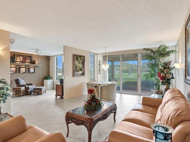 806 Cypress Blvd Apt 104, Pompano Beach, FL 33069