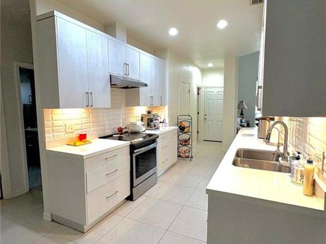 806 Amethyst Drive
