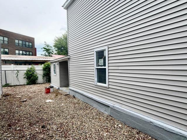 806 Arch Street