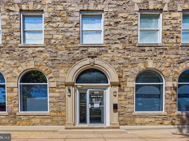 806 Beaver Street