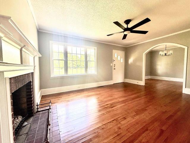 806 Brooks Rd
