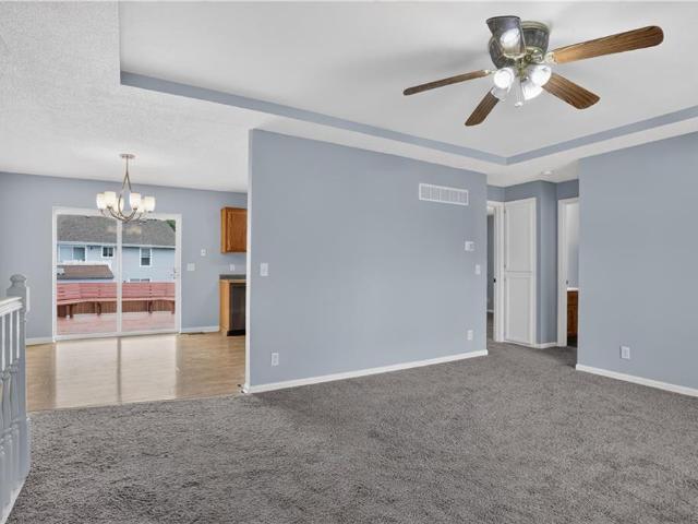 806 Garnet Circle