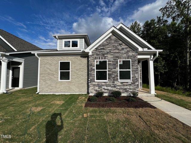 806 Dorset Stream Dr, Fuquay Varina, NC 27526