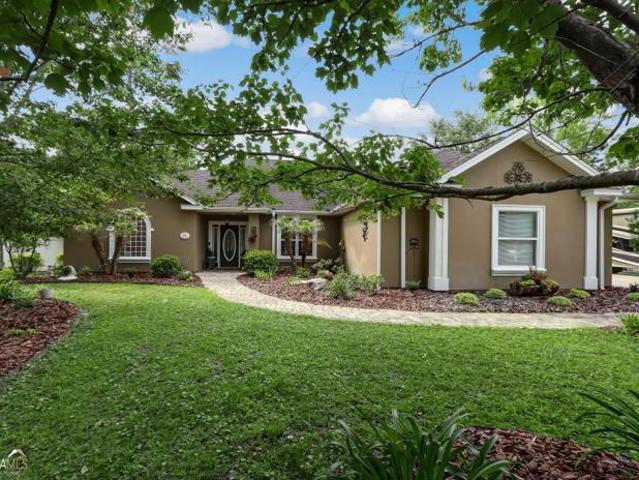 806 E Riverview Dr, Saint Marys, GA 31558