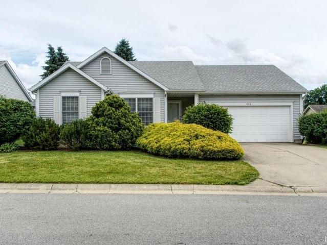806 Eagle Cove Dr, South Bend, IN 46614