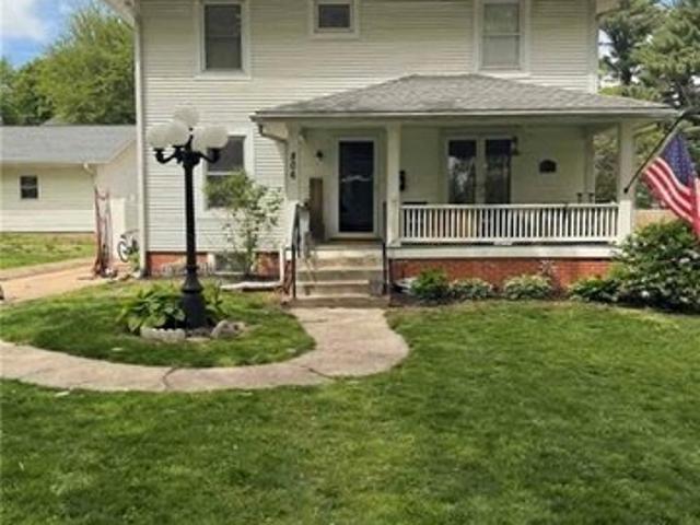 806 Elm St, Tarkio, MO 64491