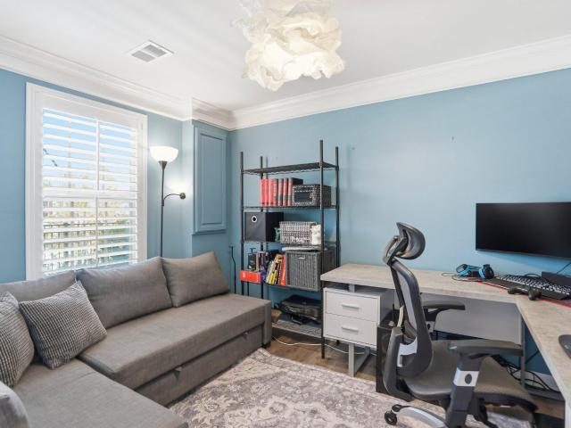 806 Foxleigh Way