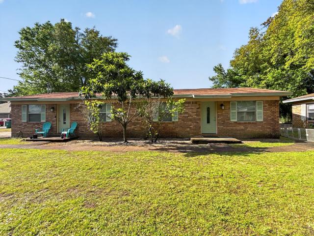 806 Fairview Dr, Unit B, Fort Walton Beach, FL 32547 | MLS #1001 | Compass
