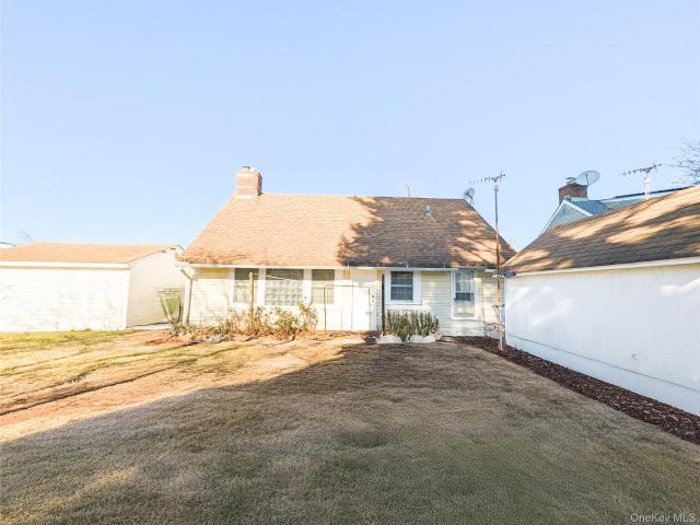 806 Oliver Avenue 1 Floor+ Garage