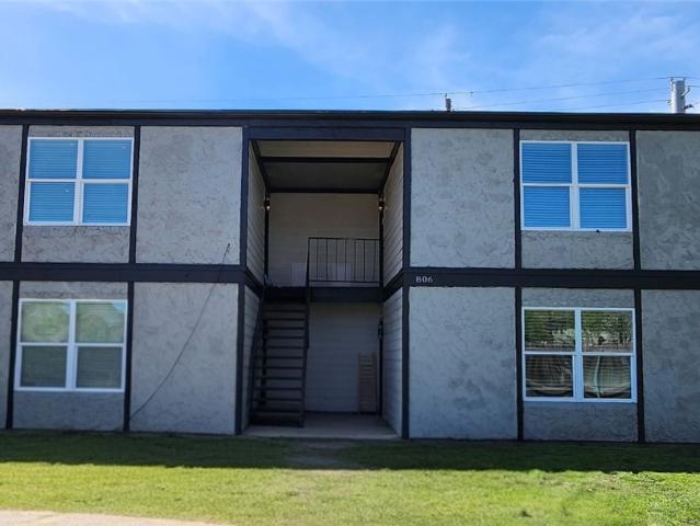 806 Oran Cir, Unit D, Bryan, TX 77801 | MLS #26003 | Compass