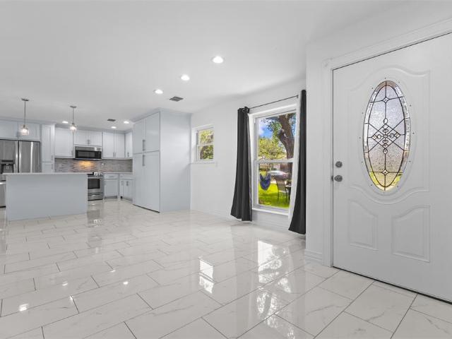 806 Longbeach Drive