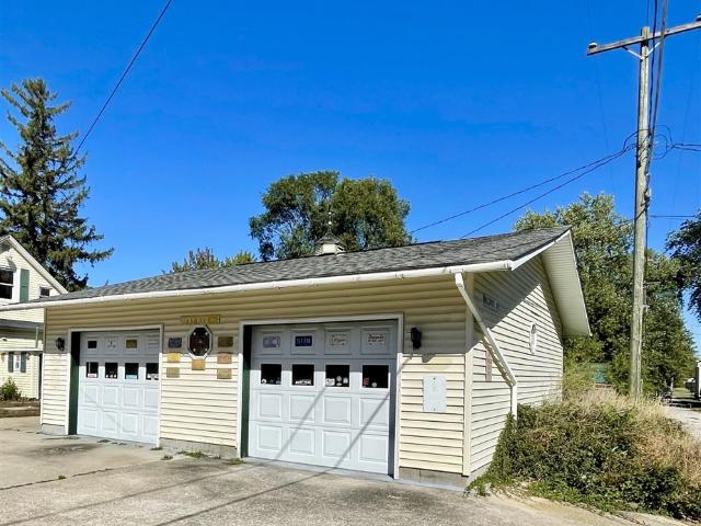 806 Loomis Street